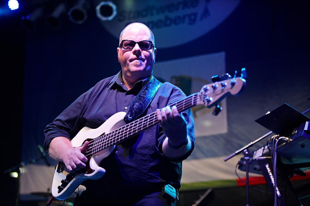 ROnald cool | Flying Soul Toasters